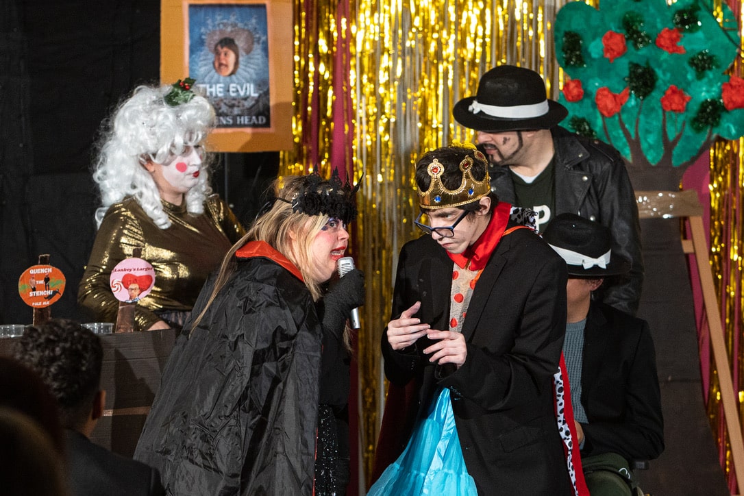 A Festive PiP Showstopper! - PIP